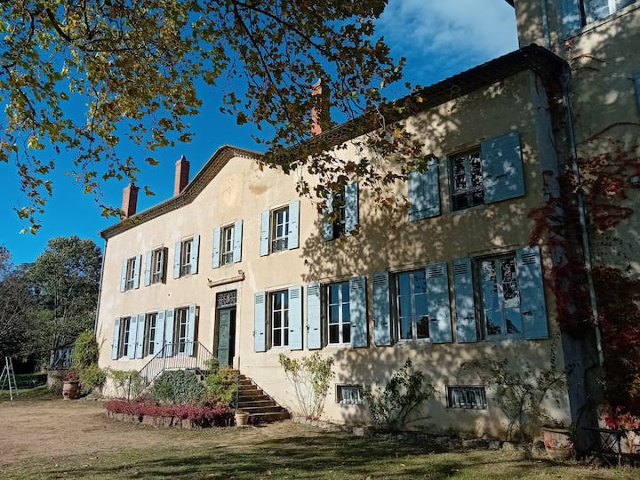 Grande Maison Familiale Avec Tennis - Safari de Peaugres