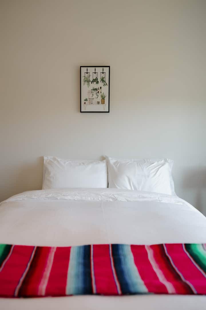 1000+sqft Comfort - Albuquerque