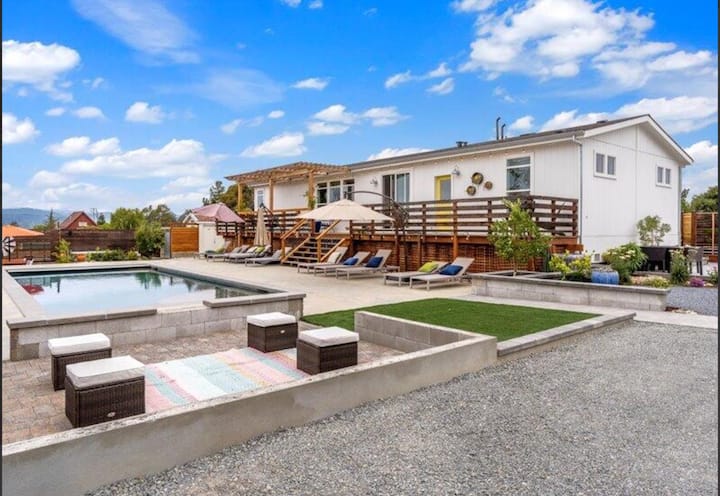 New! Healdsburg Poolside Orchard Getaway - Healdsburg, CA