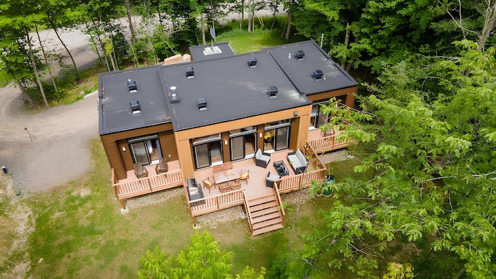 Kozy Chalet Retreat With Spa & Fireplace In Nature - Mont-Tremblant
