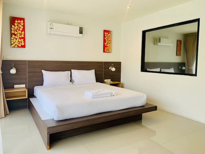 Studioroom Patong+krabi:kai Island+thale Waek+poda - Phuket