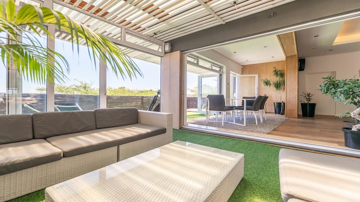 Cape Town Luxury Villa • Pool + City Skyline Views - Cape Town