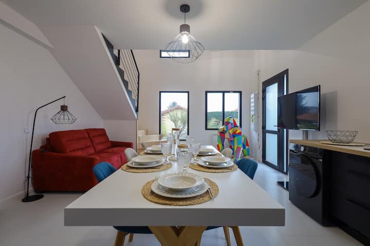 Mi Amore Gîte 3 Suites Près De Lyon,parking 6 Pers - Pérouges