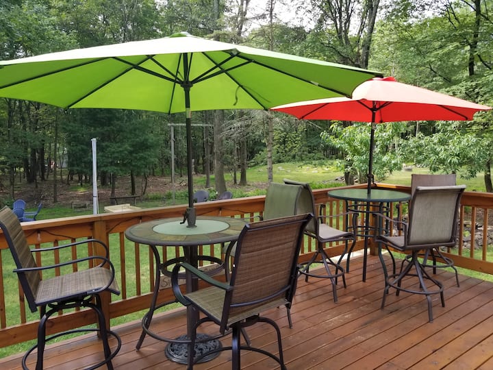 Serenity & Fun Cozy Pocono Cabin - Jim Thorpe, PA