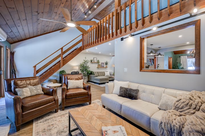 Lux Mtn Retreat | 4 Mins To Town, 8 To Story Land - North Conway, NH