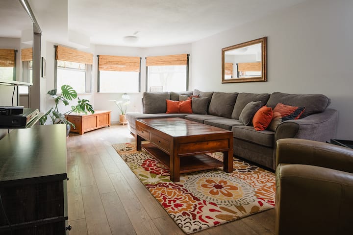 Bubbees Farm, Rural Retreat In Whistler's Backyard - Pemberton