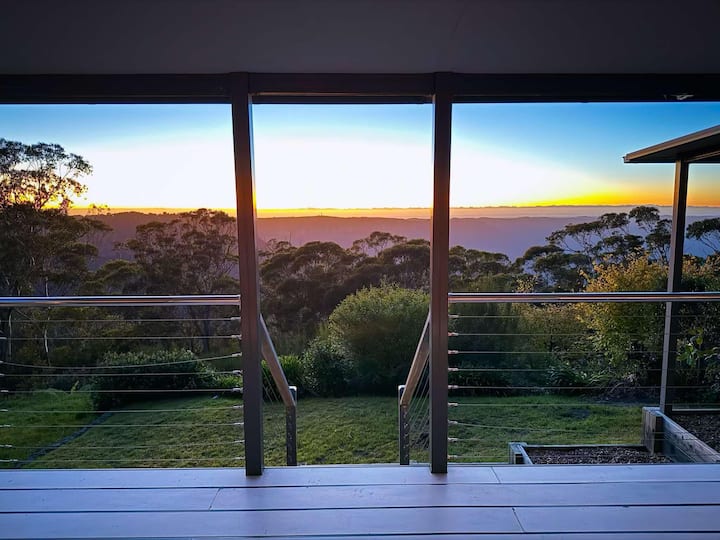 Mountain View: Katoomba, Blue Mountains - Katoomba