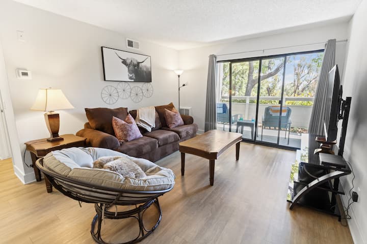 Family-friendly Oasis W/ Pool, Gym & Near Beach - ビスタ, CA