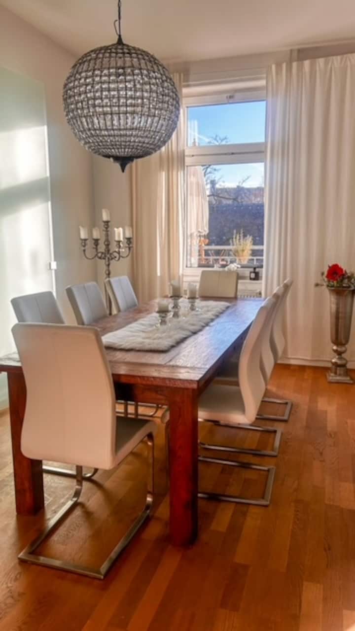 Stilvolle Parkett-altbauwohnung - Wiesbaden