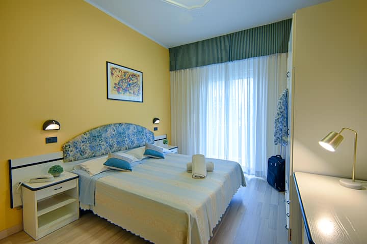 Informale Con Servizi Superior. - Bellaria-Igea Marina