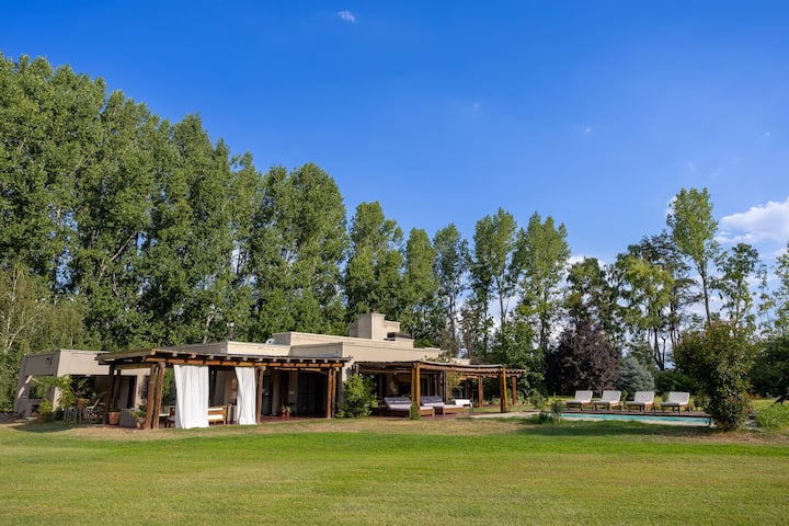 Posada La Tapera ( Breakfast Included ) - Argentina