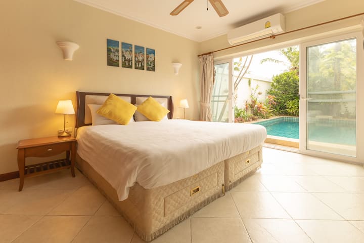 Thai Style Pool Villa Near Pratumnak Soi4 - Pattaya City