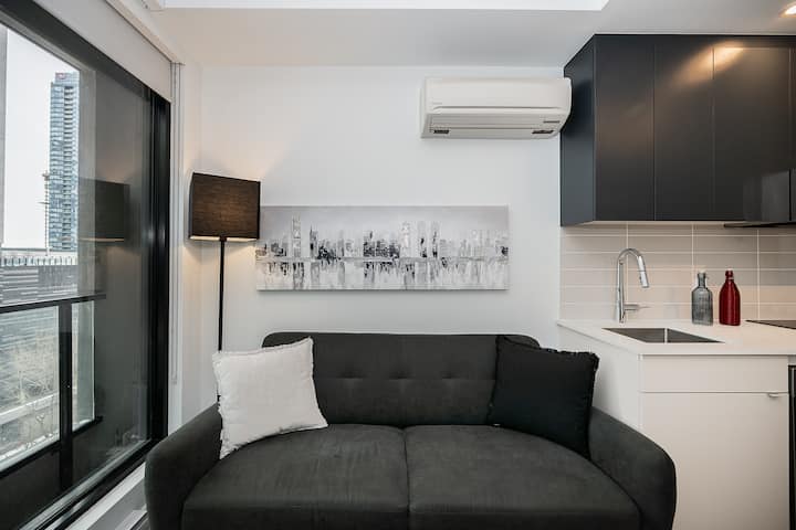 Premium 1br | Full Baths | Bell Centre Area - Montreal