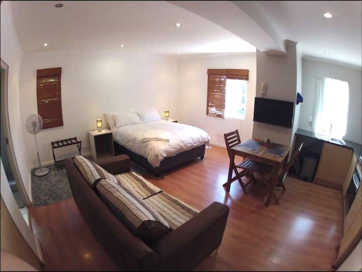 Central Paarl Studio Apartment - Paarl