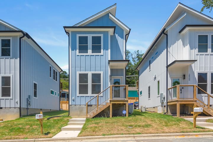Sparkling New Home 3 Miles From Duke & Downtown - Durham, NC
