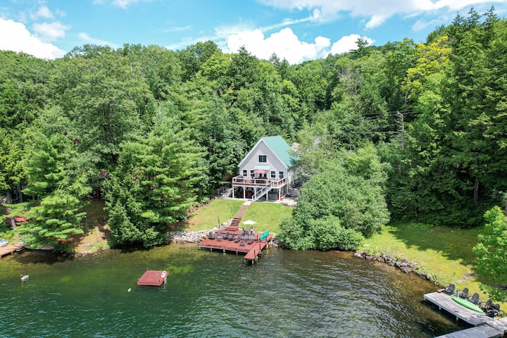Mirador Frente Al Lago: Bañera De Hidromasaje, Bar / Sala De Juegos, Frente Al Lago Grande Y Muelle - Saratoga, NY