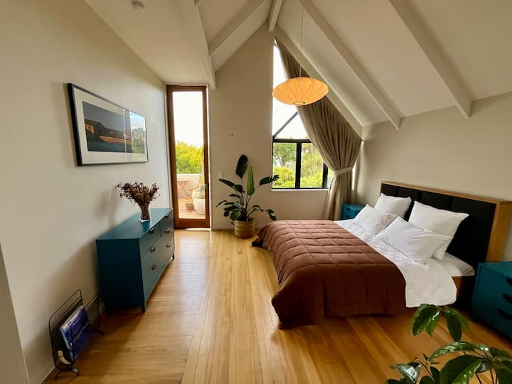King Suite With Stunning View - Governors Bay