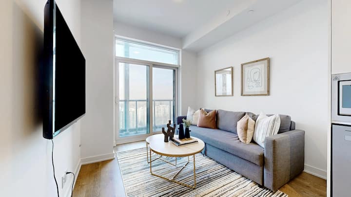 Sleek & Stylish Urban Escape - Vaughan