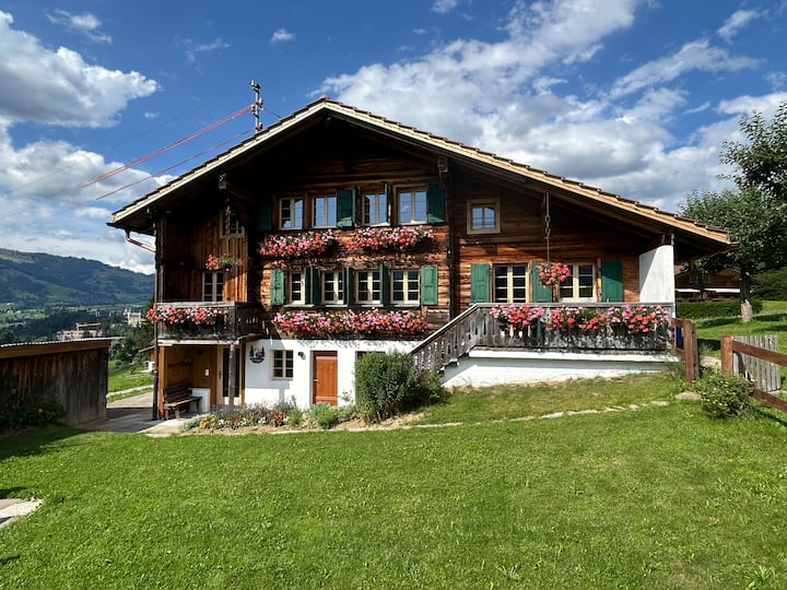 Alpenchalet Haldeli Fewo 2. Stock - Gstaad