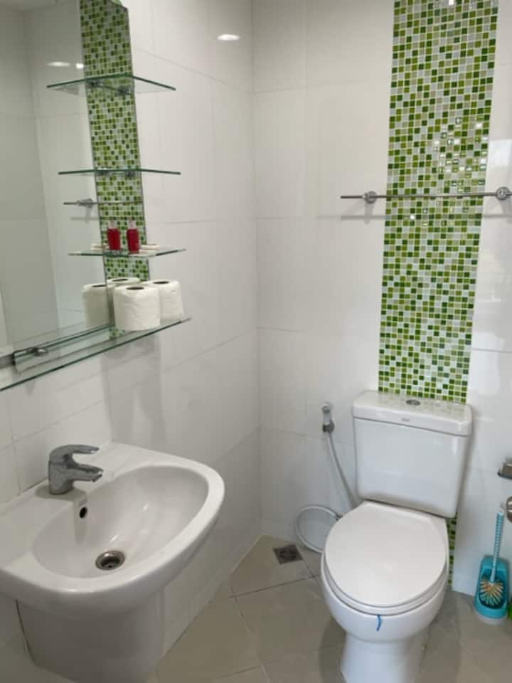60sqm 2 Bdrm Apt Pool Gym Wi-fi - Phuket