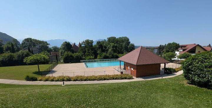 Superbe Appartement Avec Piscine Et Vue Lac - Annecy