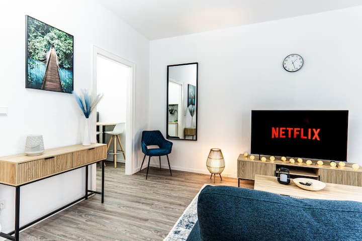 Linden - Schwarzer Bär - Bahn+kiosk+supermarkt 2 - Hannover