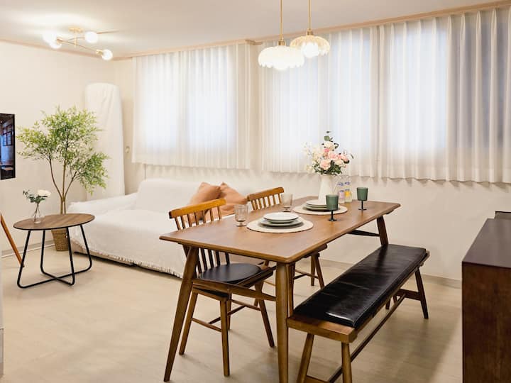 서울중심/Arex3분·공항버스1분/3bed·최대6인/홍대·명동·여의도·종로 인접 - Seoul