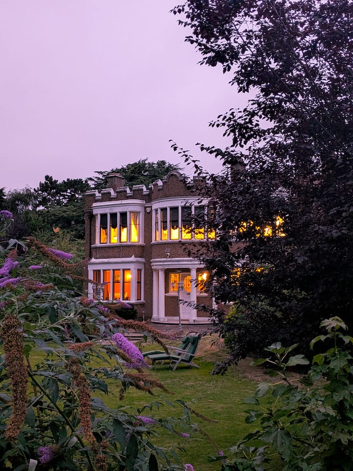 Hove Garden Haven 3-br • Free Parking & Ev Charge - Brighton