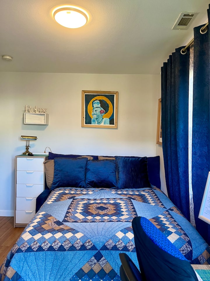 The Blue Room - Oakland, CA