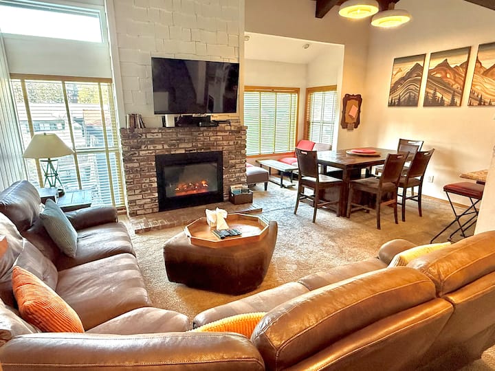 Canyon Slopeside Retreat - June Lake, CA