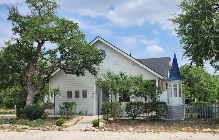 French Provincial Country Beauty - Blanco State Park, Blanco