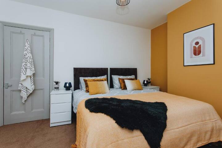 Contractor Townhouse Rugby - Rugby