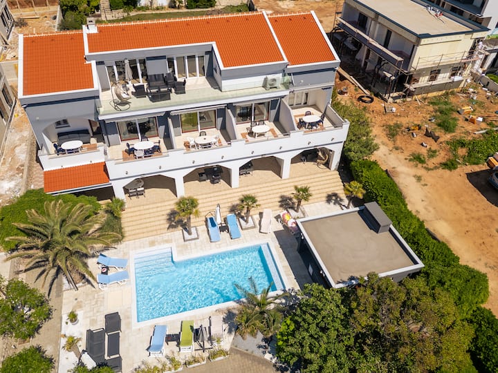 Peaceful Oaza Penthouse Apartman - Stara Novalja