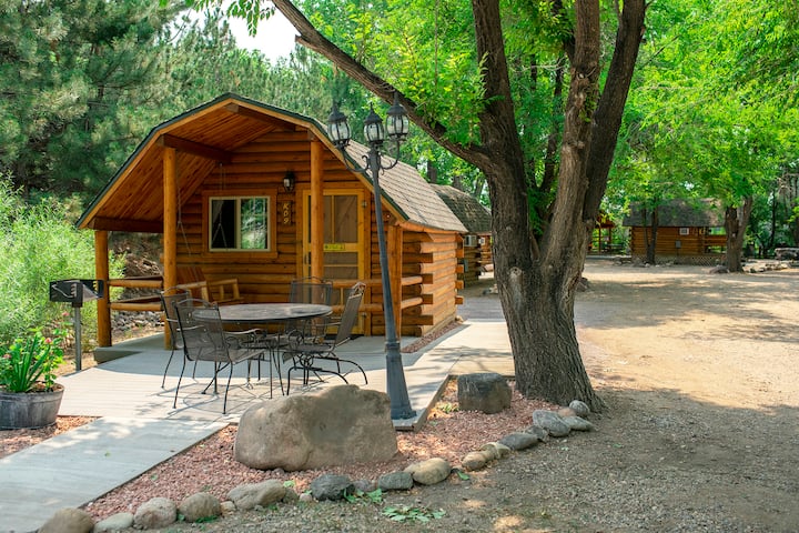 Rustic Camping Cabin At Koa - Fort Collins, CO