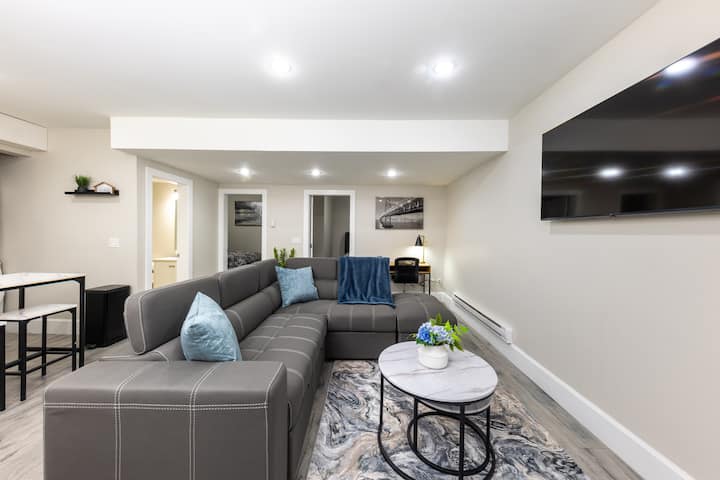 Luxurious 2br Guest Suite In Surrey - Surrey