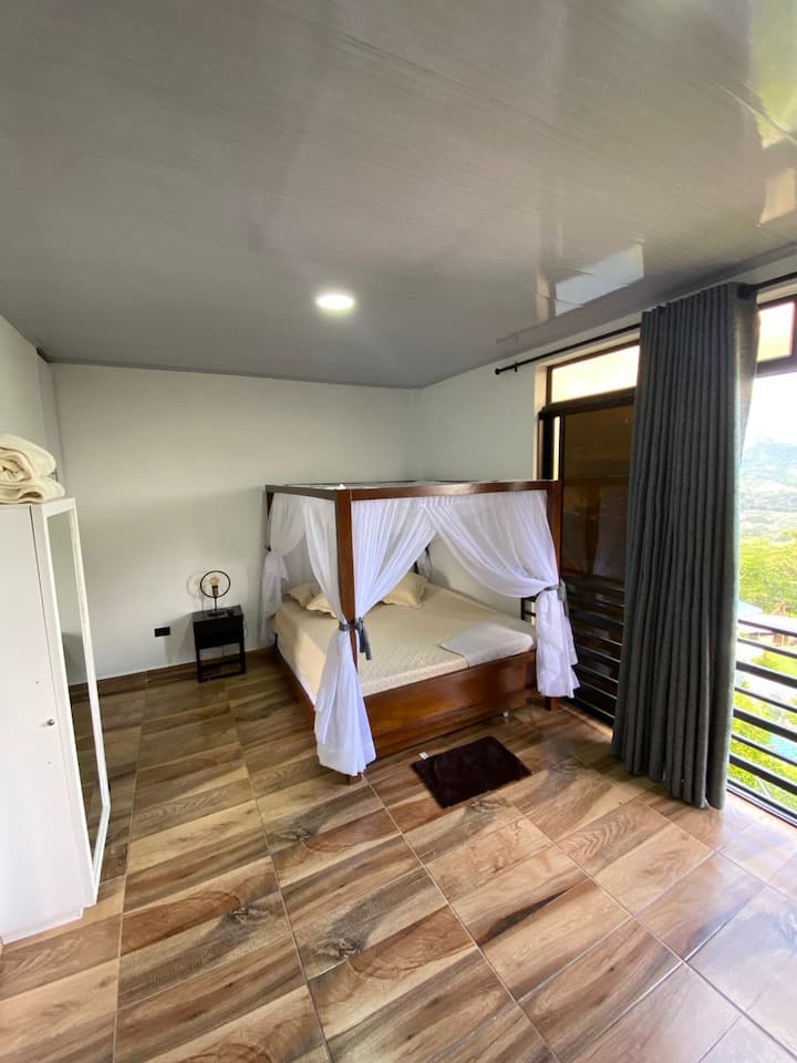 Glamping La Villa Con Jacuzzi En San Carlos - San Carlos, Antioquia, Colombia
