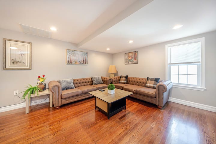 74r–1br Quincy|holiday Escape Near Wollaston Beach - Dorchester, MA