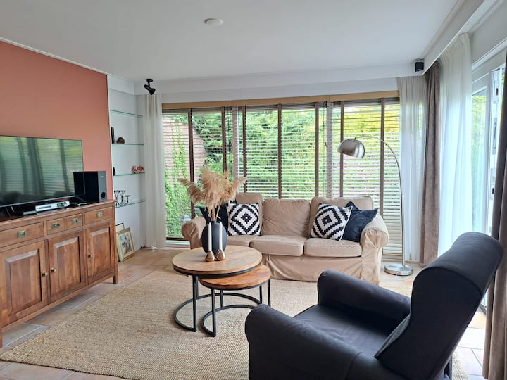 Sfeervol Huis, 2 Min Van Strandje & Privétuin - Bruinisse