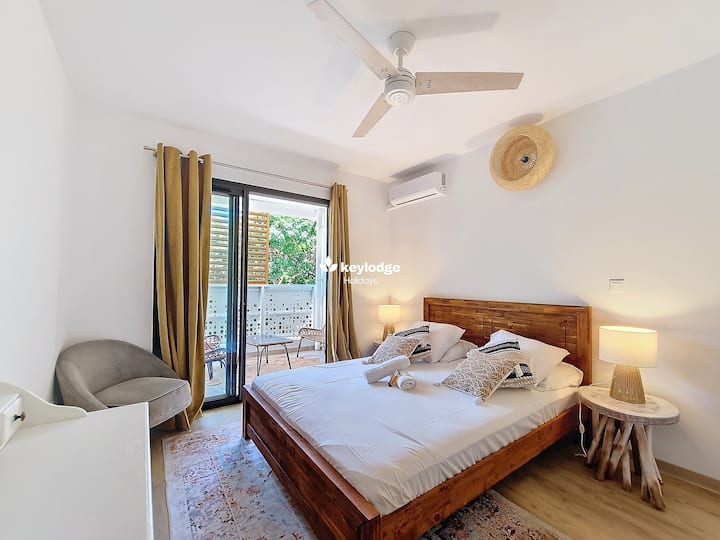 Ecrin Salé – T2 Rénové De 64 M2 – Etang-salé - La Réunion