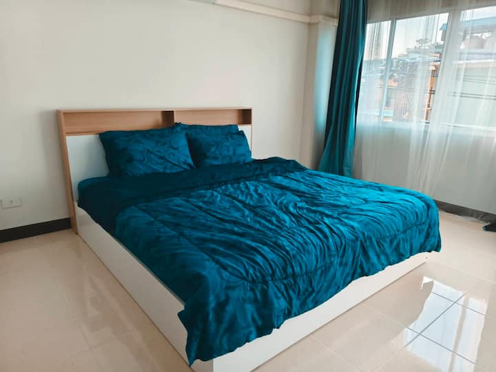 Central House, 2 Large Beds, 2 Bathrooms 55 Sq.m. - Phuket