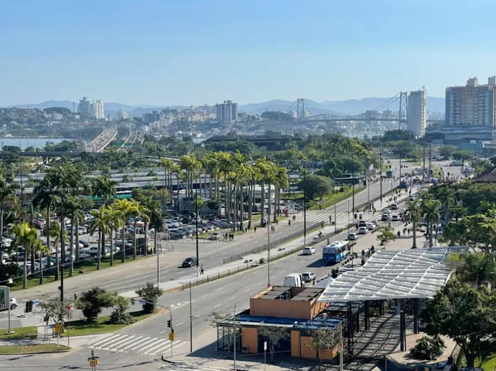 Ap 2 Quartos Vista Mar E Ponte No Centro - Florianópolis