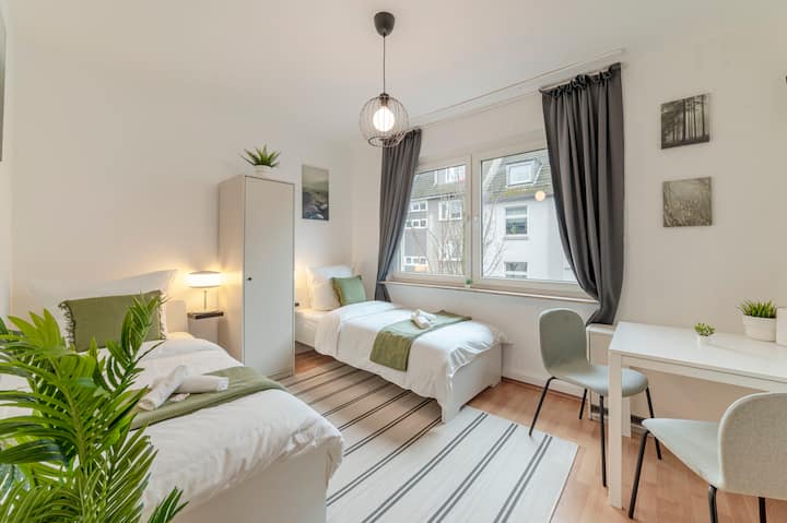 Eco Retreat Spacestays / Smart Tv / Wifi - Essen