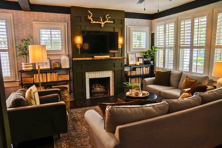 Cozy Craftsman Cottage Walk To Uf/swamp/law School - Gainesville, FL