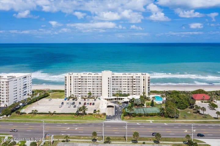 Ocean Beach Retreat! - Melbourne, FL