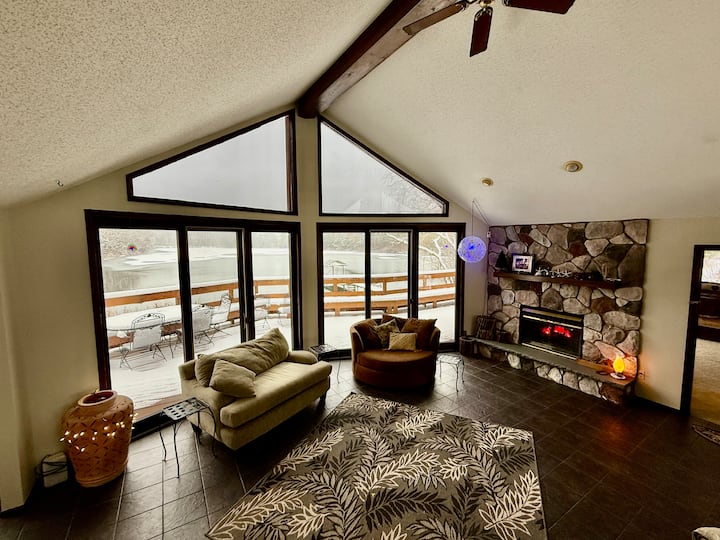 Lakefront House Nearfrankenmuth 5 Bed 3 Bath - Montrose, MI