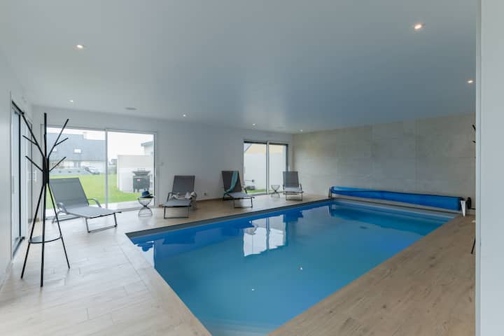 Maison Neuve - Piscine Intérieure - 4ch + 4 Sdb - Porspoder