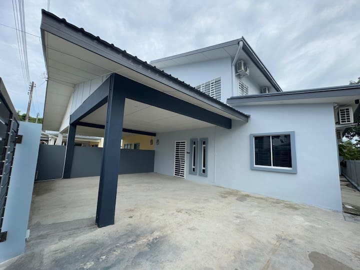 Dreamcatcher 8bed 6bath 16 Guest Homestay Semporna - Semporna