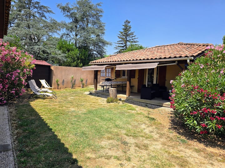 Mazet Climatisé, Jardin Et Piscine 2/4 Pers. - Vallon-Pont-d'Arc