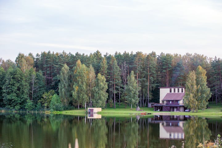 Modern Countryside Lake House - Lithuania