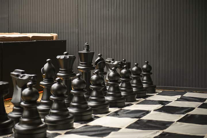 Giant Chess | Game Room | Private Deck | Fire Pit - Pittsburgh